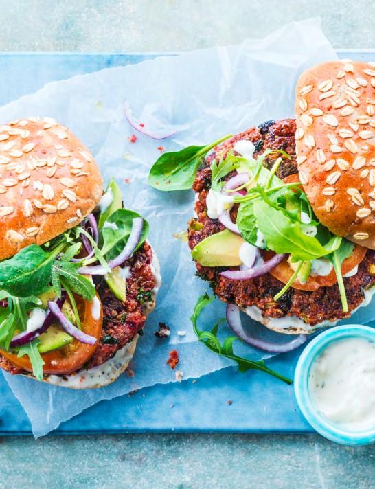 Crunchy quinoa and bean burger recipe | WWF