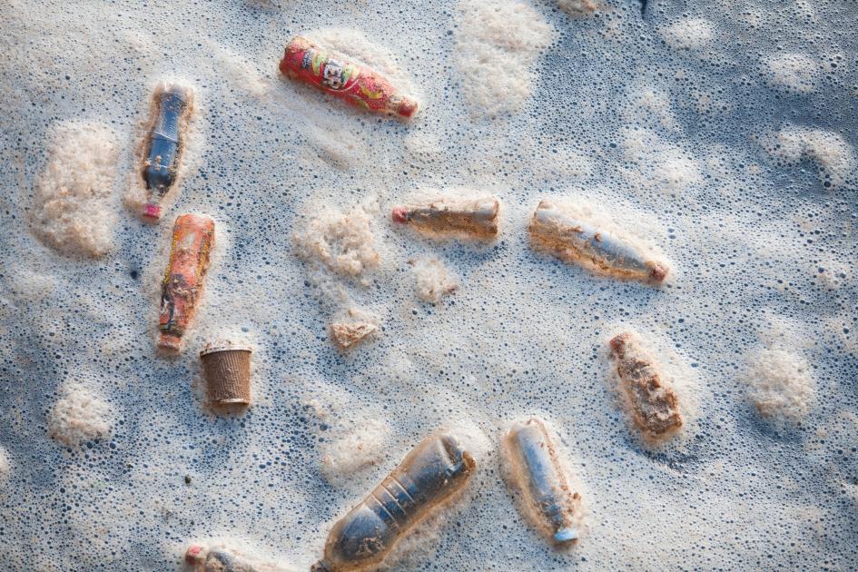 Tips to reduce your plastic waste | WWF