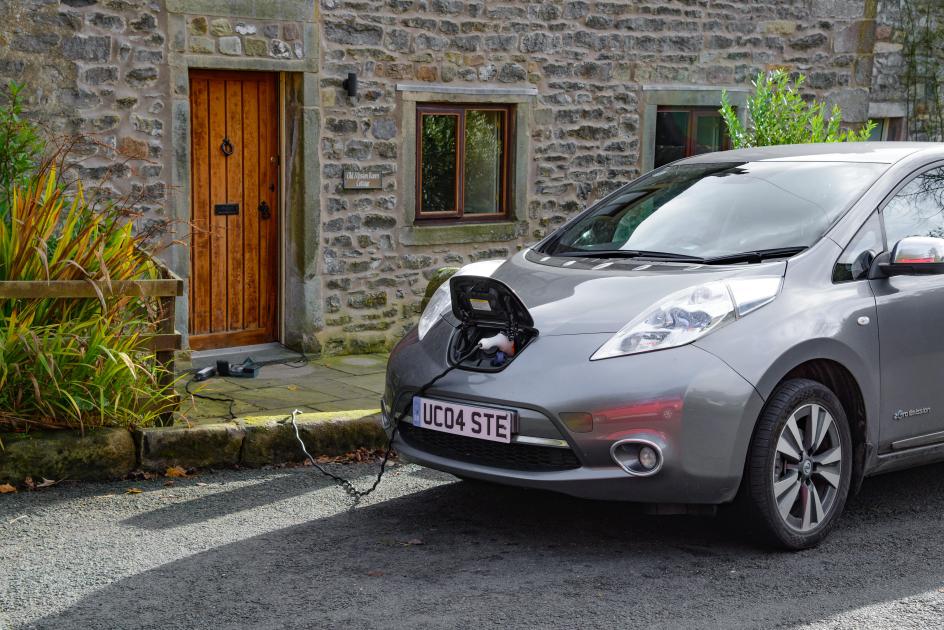 Stop diesel and petrol car use for £3BN to the economy | WWF